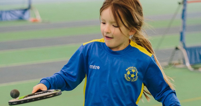 England Squash - Kids make a racket at World Championships schools ...